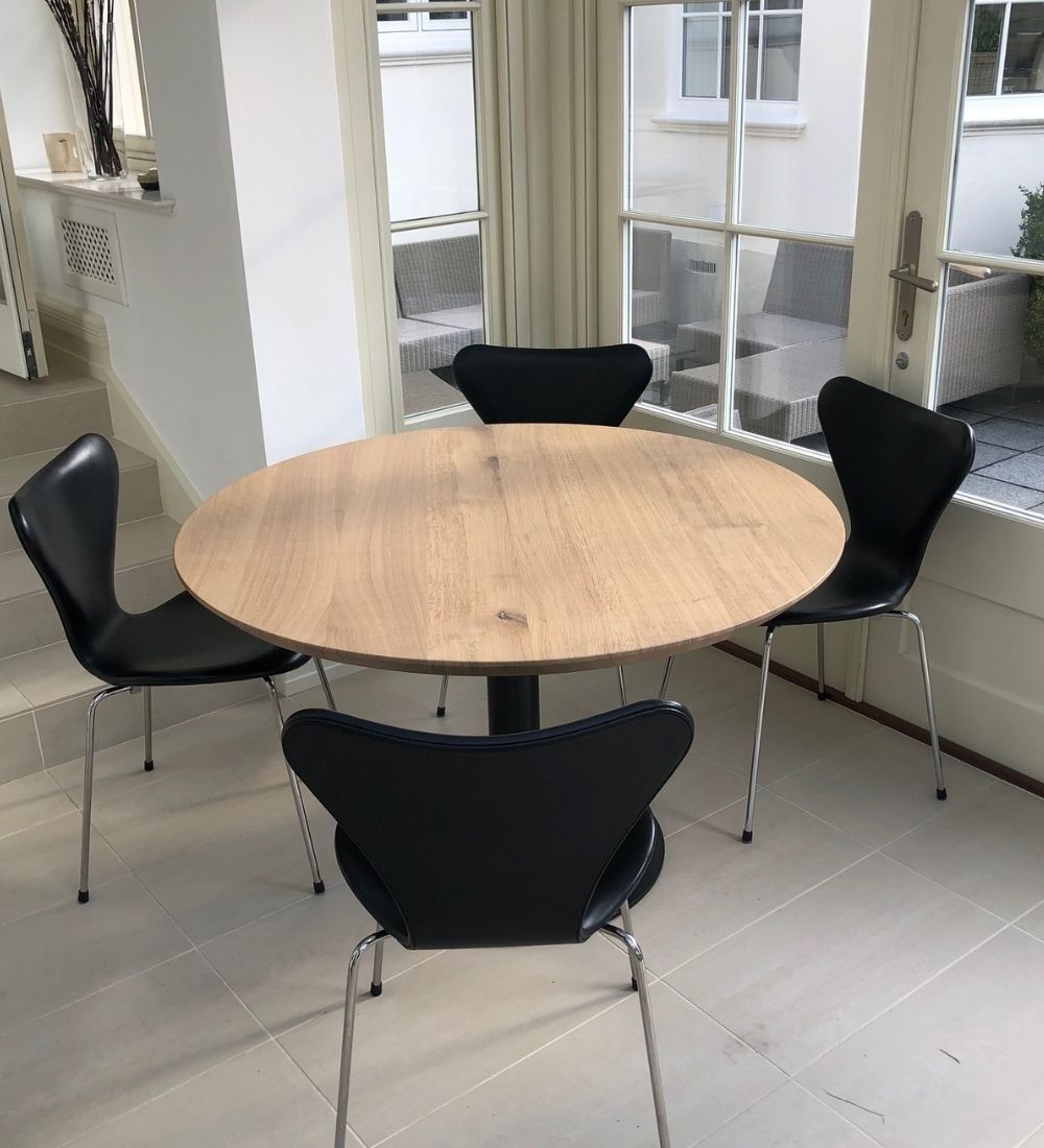 Rundt plankebord | Egetræ » Kærbygård Snedkeri - Rundt bord